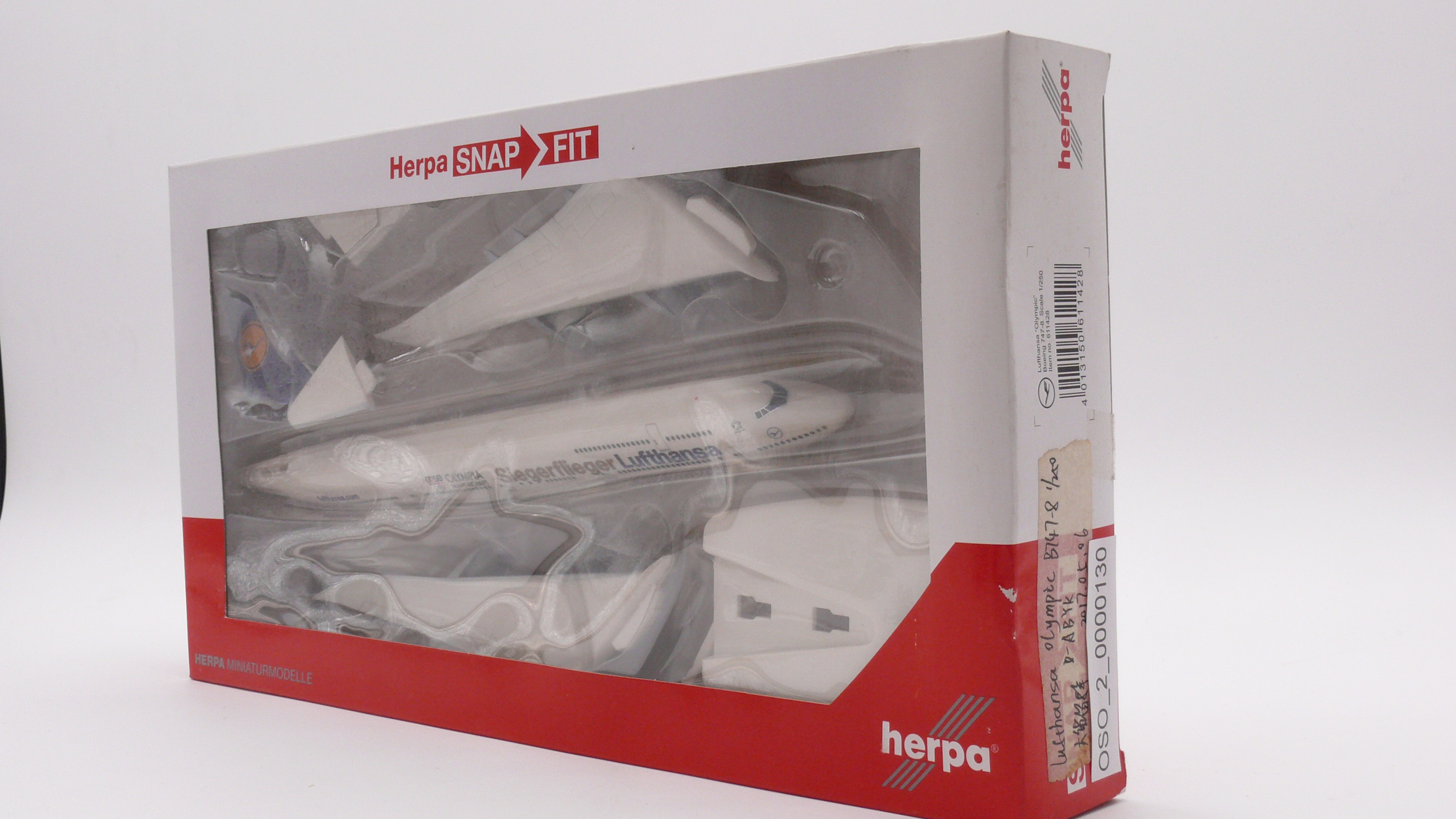 Herpa 611428 Boeing 747-8 Lufthansa "Siegerflieger - Olympic" D-ABYK 1:250 | OSO_2_0000130